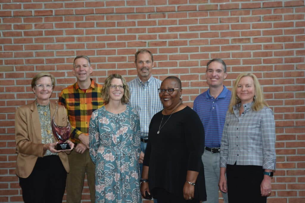The Kuyper Service Award - Honoring the Teaching Faculty - Kuyper College