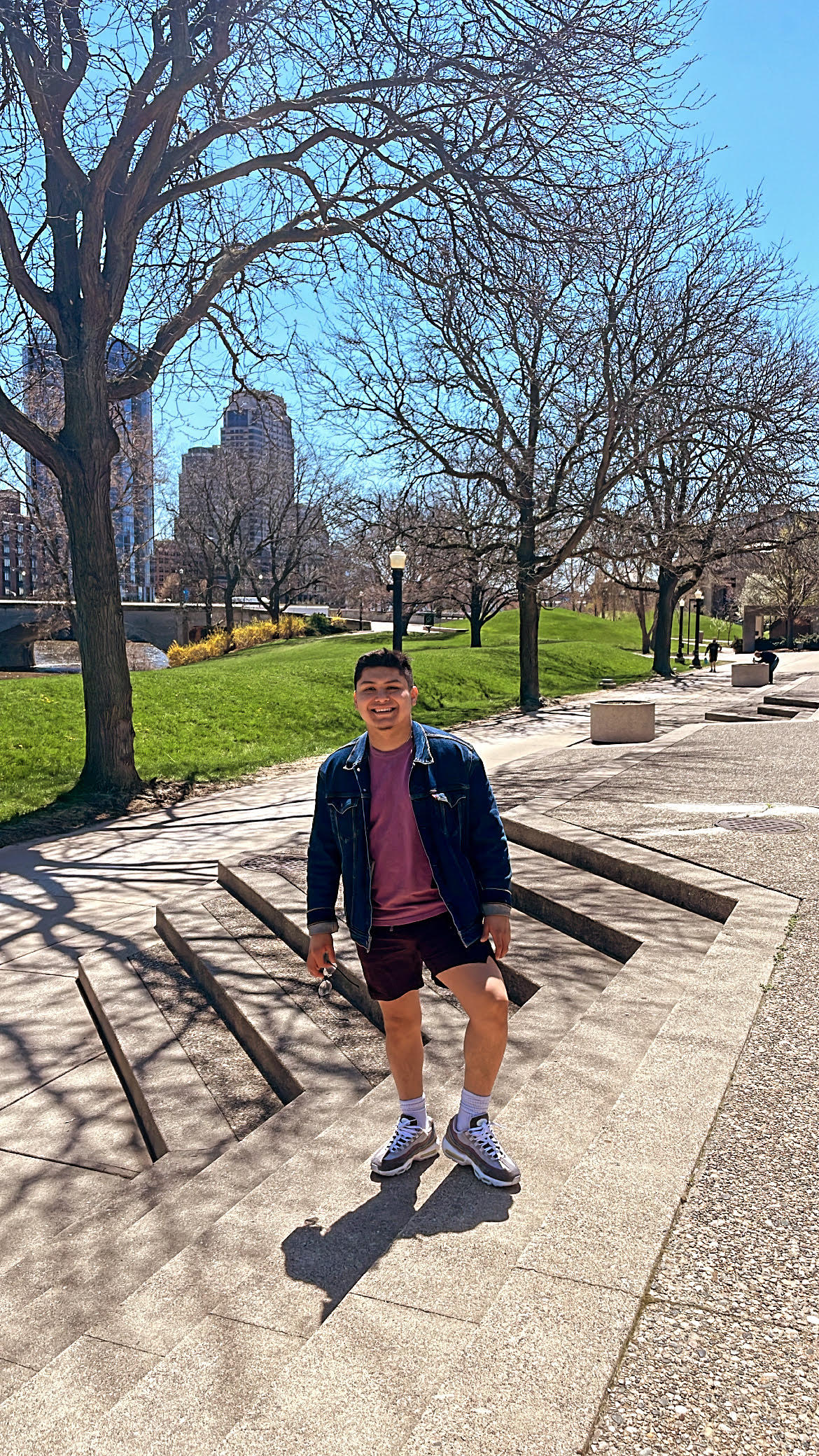 Student to Watch - Isaac de la Rosa - Kuyper College