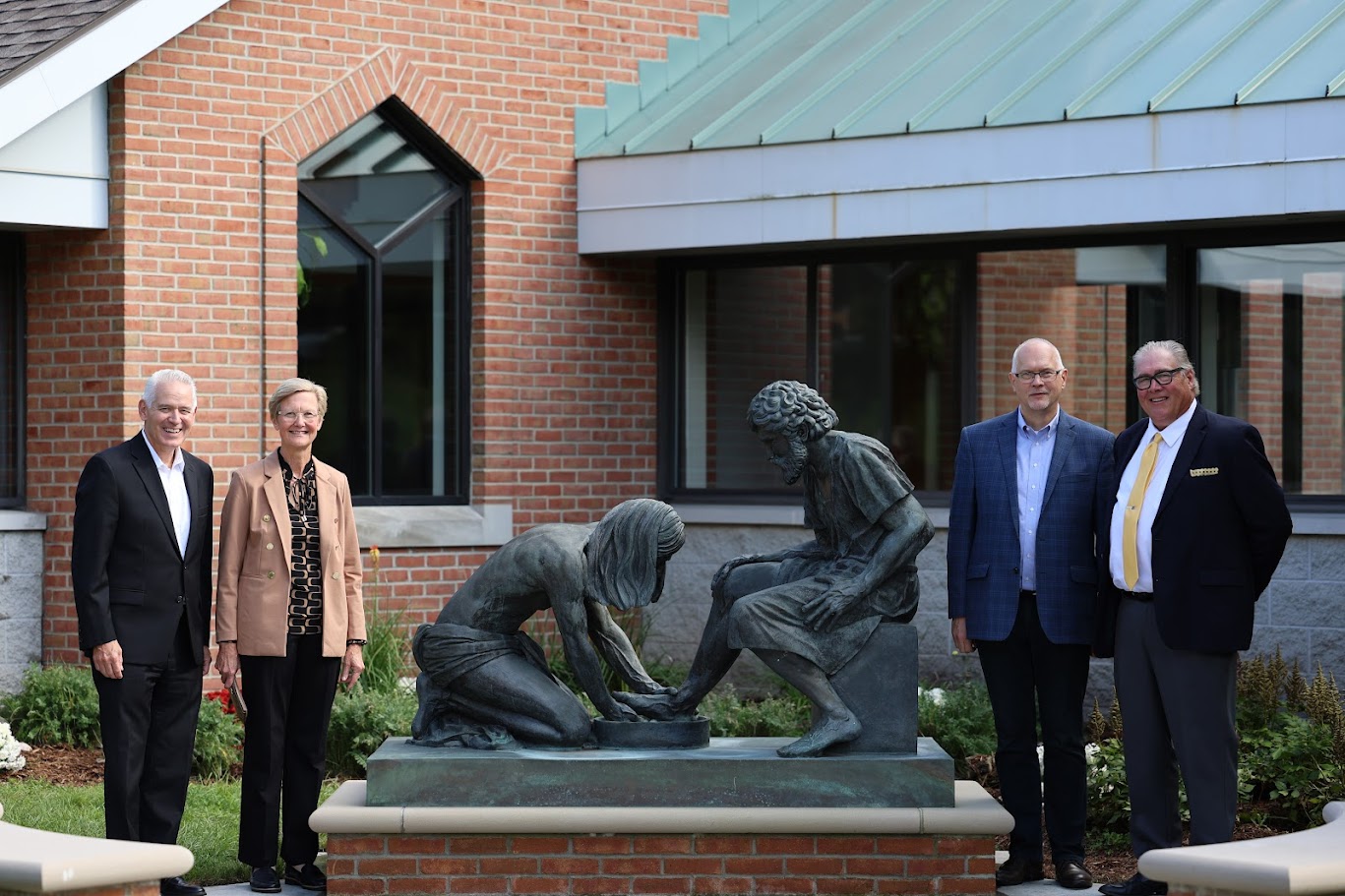 Kuyper Welcomes the Divine Servant Statue to Campus - Kuyper College